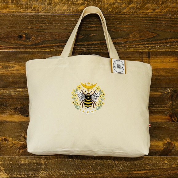 pixie blush | Bags | Queen Bee Embroidery Canvas Tote Bag | Poshmark